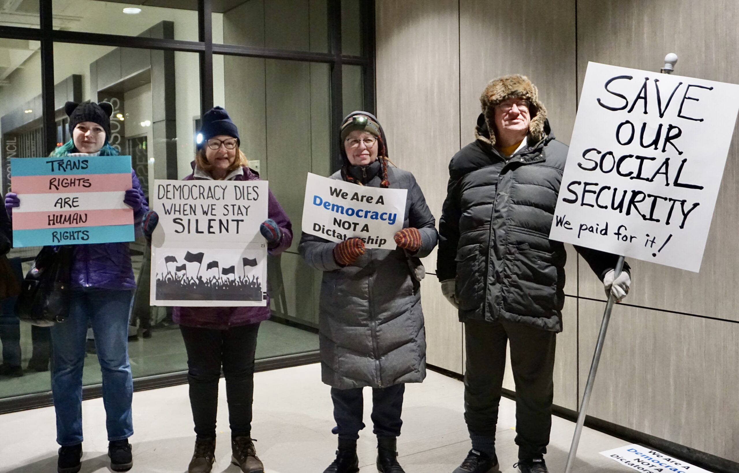 Signs | News, Sports, Jobs - Minot Daily News